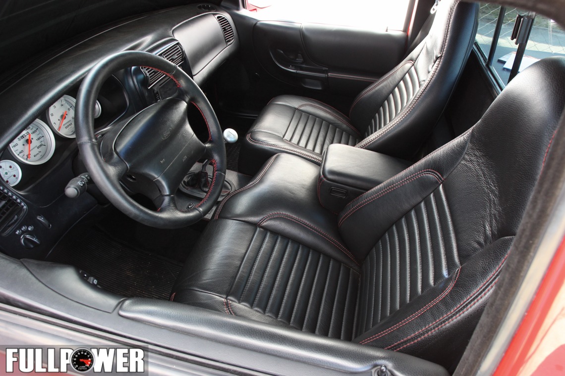 Essa Ford Ranger Splash abandonou o quatro cilindros para receber um V8 ...